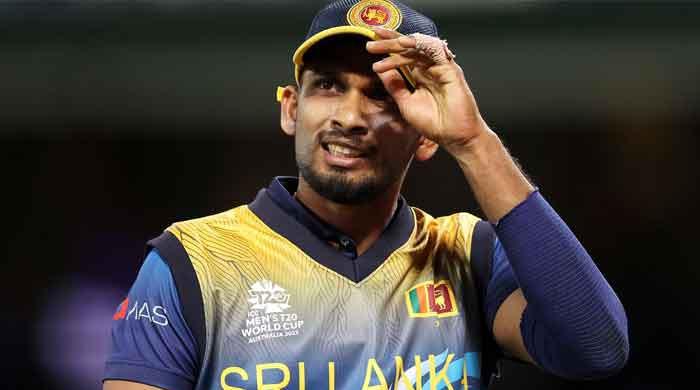 ورلڈکپ سے قبل سری لنکا کیلئے بڑا سیٹ بیک، شناکا کا کپتانی سے دستبردار ...
